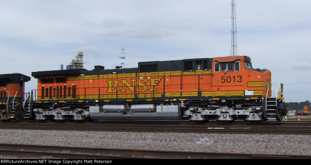 BNSF 5013
